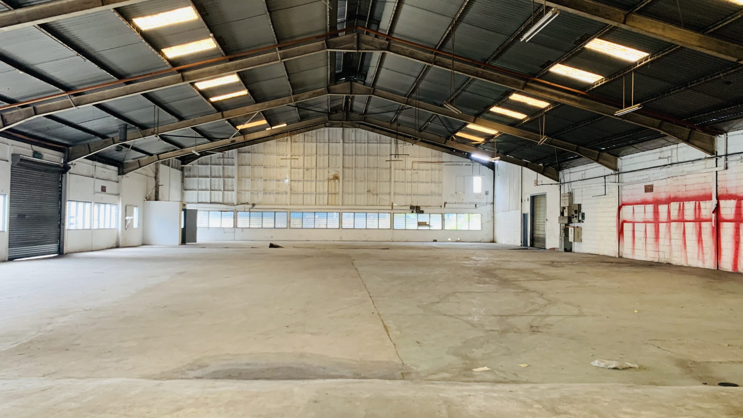 Shah Alam @ Seksyen 33 warehouse with loading bay